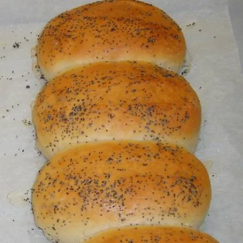 Házi zsemle és cipó burgonyapehellyel Recept képpel | Mindmegette.hu