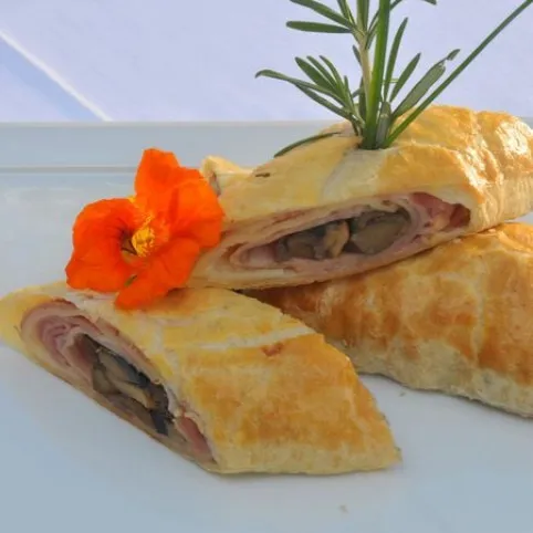 Sonkás-gombás rétes Recept képpel | Mindmegette.hu