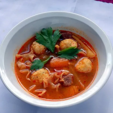 Konok kunok gulyáslevese kapros túrógombóccal Recept képpel ...