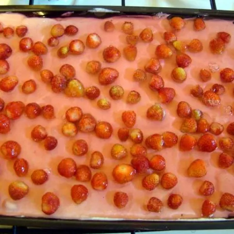 Epres-joghurtos keksztorta Recept képpel | Mindmegette.hu