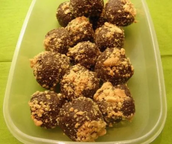 Ferrero Rocher házilag Recept képpel | Mindmegette.hu