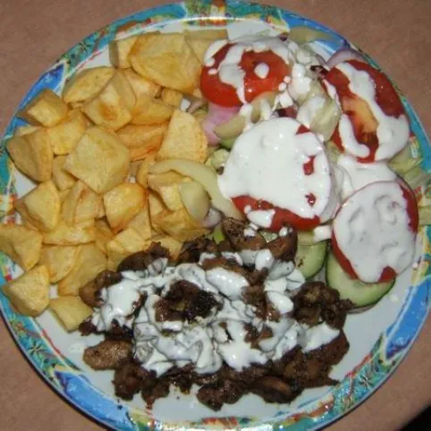 Serpenyős gyros görög salátával Recept képpel | Mindmegette.hu