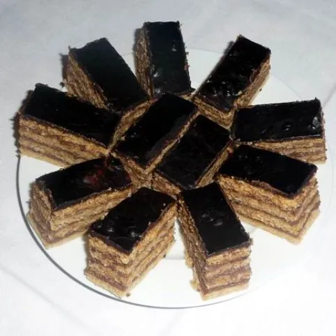 Mézes-csokis szelet Recept képpel | Mindmegette.hu