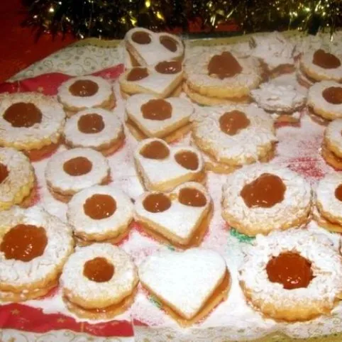 Vegyes karácsonyi linzerek Recept képpel | Mindmegette.hu