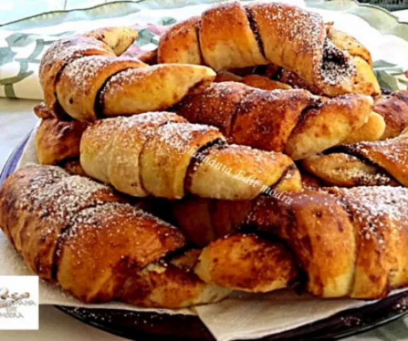 Édes és sós kifli Recept képpel | Mindmegette.hu