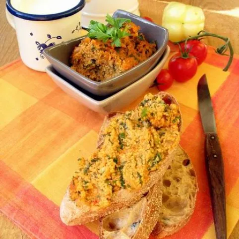Hamis pástétom élesztővel Recept képpel | Mindmegette.hu