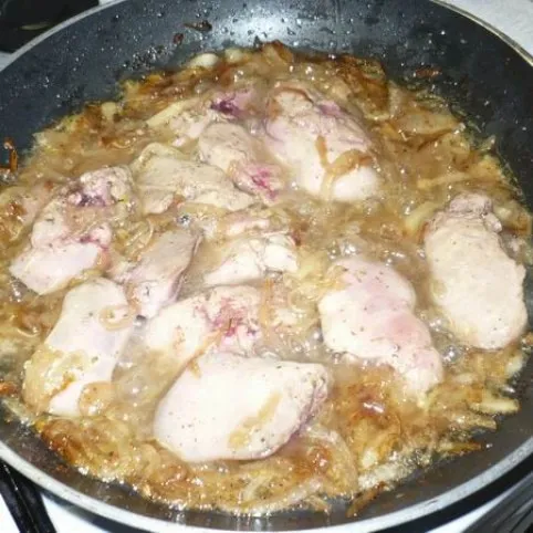 Hagymás-majoránnás csirkemáj Recept képpel | Mindmegette.hu