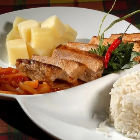 Lecsós karaj Recept képpel | Mindmegette.hu