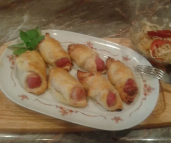 Virsli leveles tésztában sütve Recept képpel | Mindmegette.hu