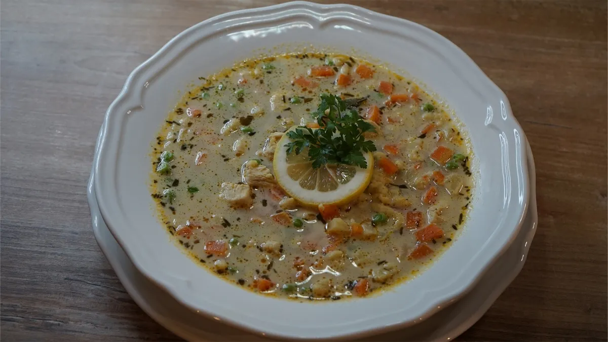 Tárkonyos raguleves galuskával (tej- és gluténmentes) | Mindmegette.hu