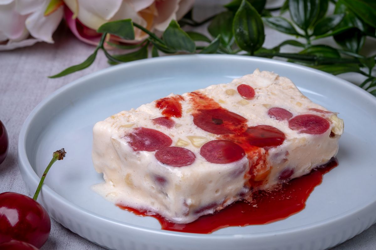 Rumos meggyes parfé recept | Mindmegette.hu