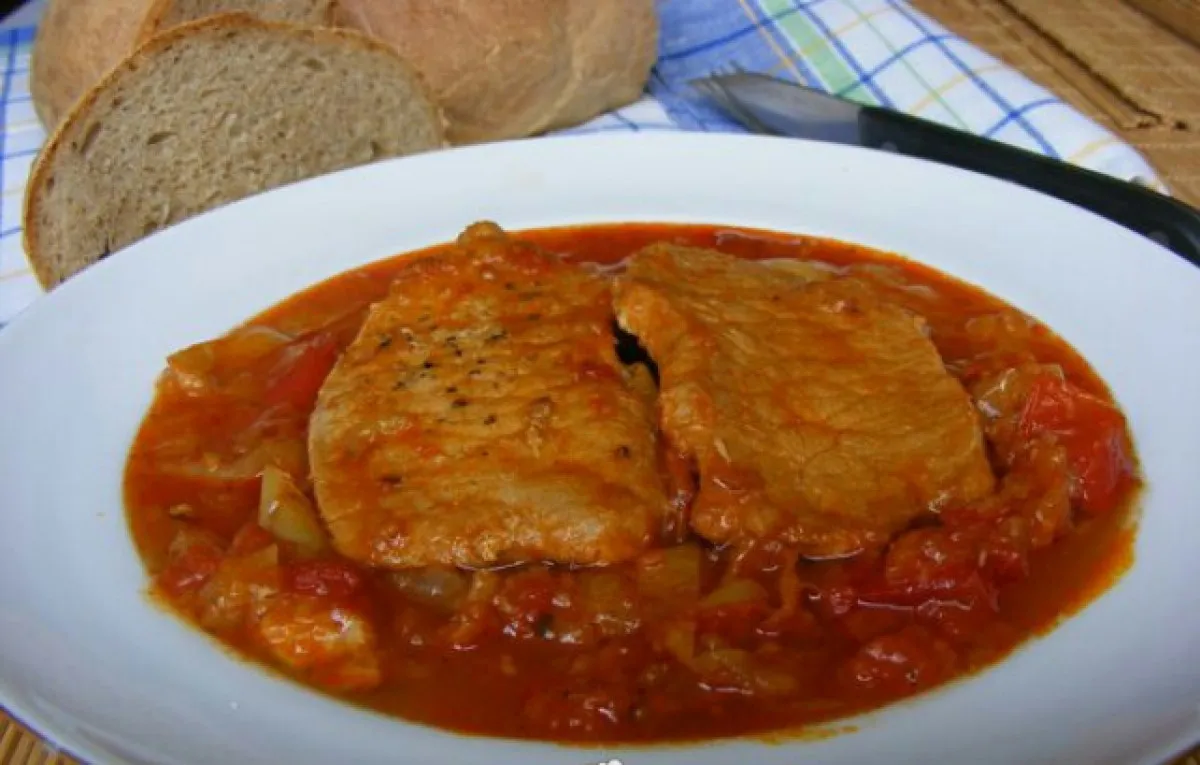 Klasszikus lecsós szelet | Mindmegette.hu