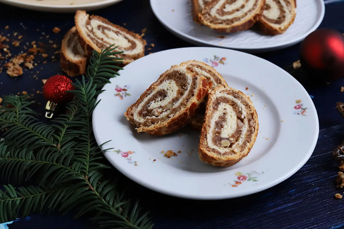 Pirított mogyorós bejgli Szabi a péktől | Mindmegette.hu