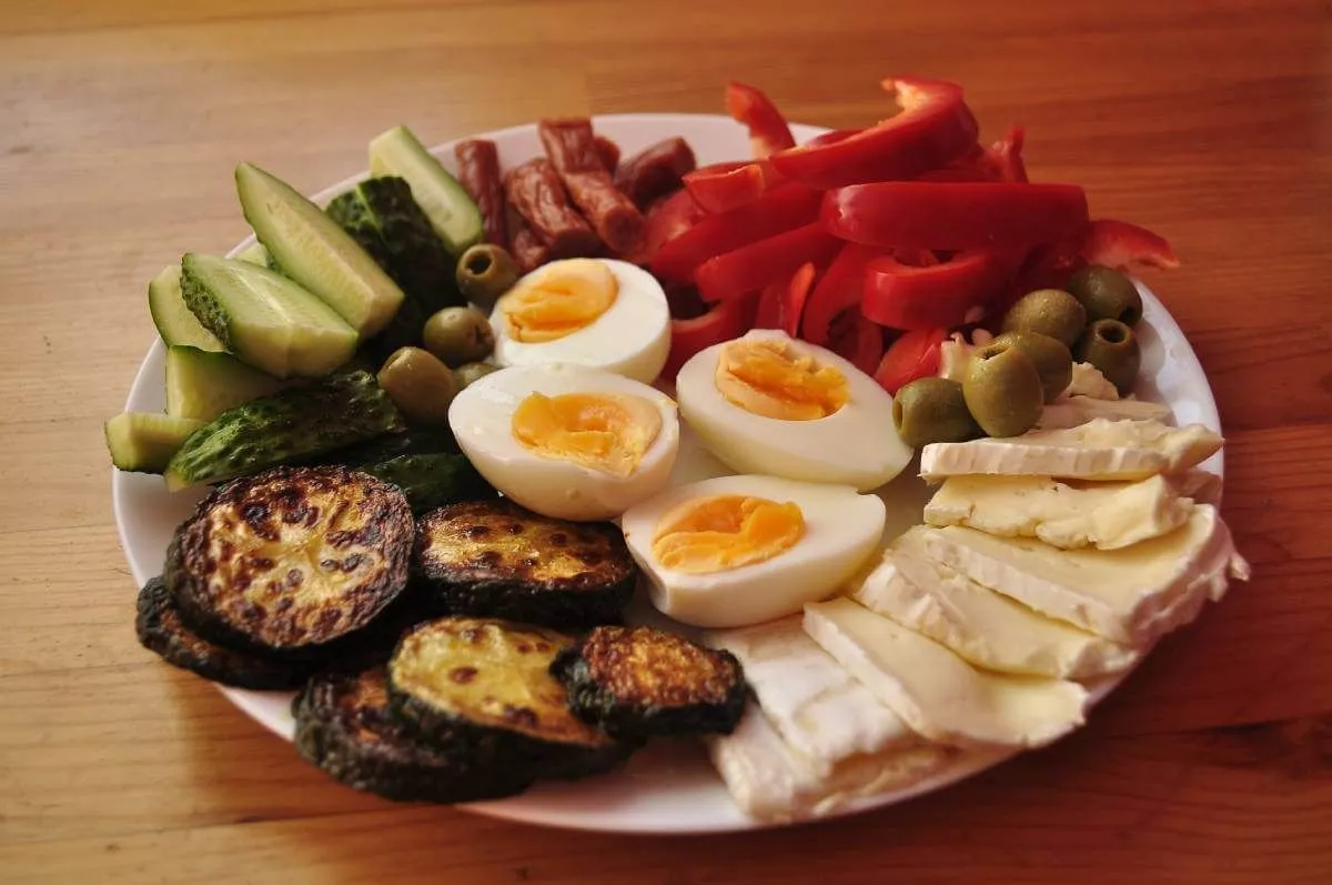 Nassolás egészségesen: 100 kalóriás snackek | Mindmegette.hu